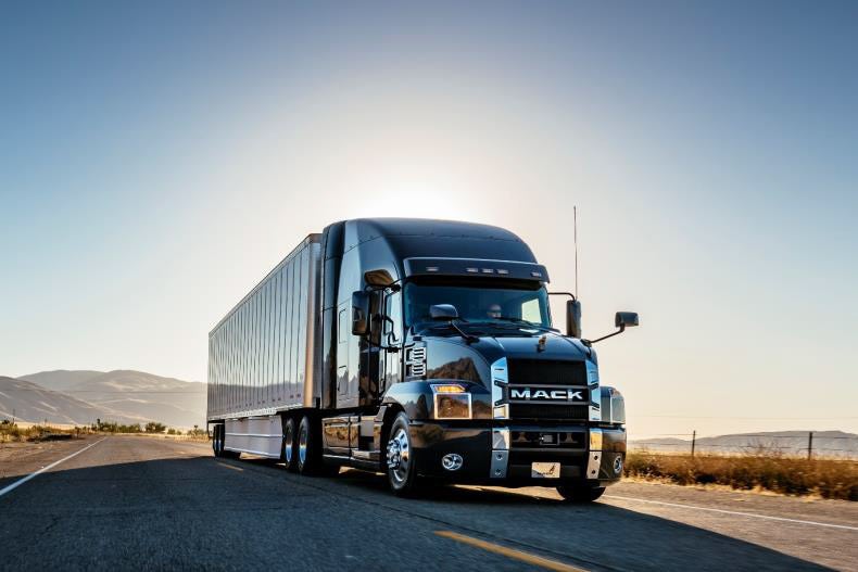 Mack Trucks to Focus on Fuel Efficiency at ATA MC&E 2019 | Mack Trucks