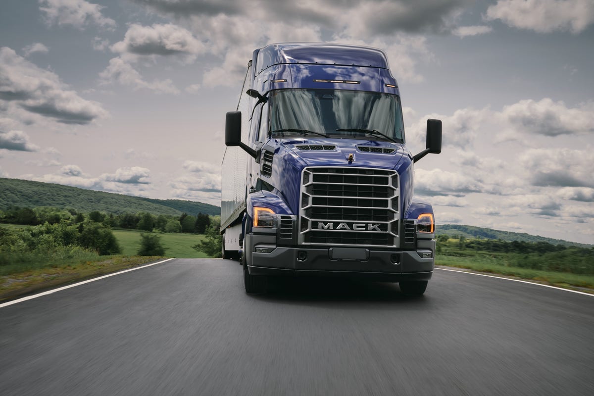Mack Trucks Officially Opens Order Book for the All-New Mack Anthem®