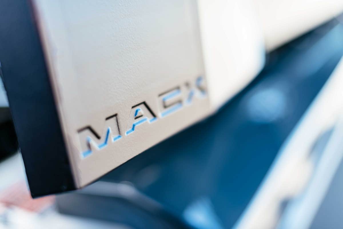 Order PTT | Mack Trucks