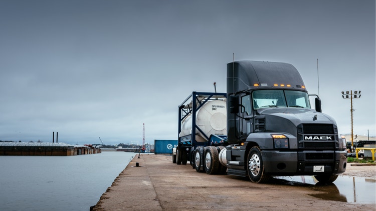 Refuse | Mack Trucks