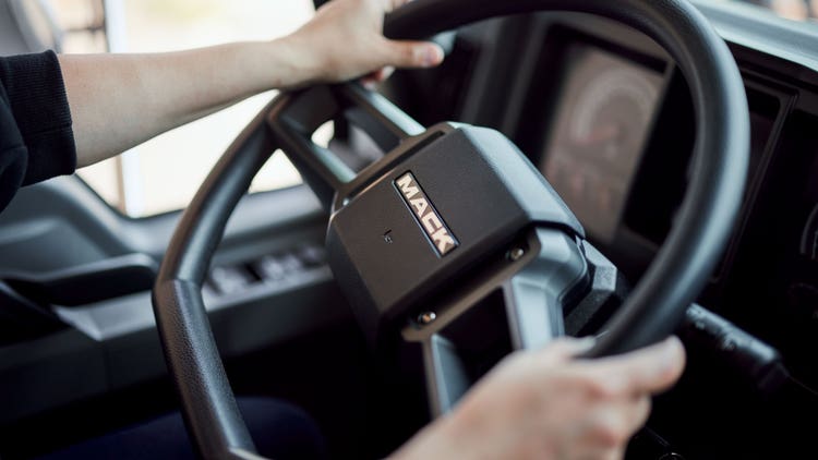 MD Series | Mack Trucks