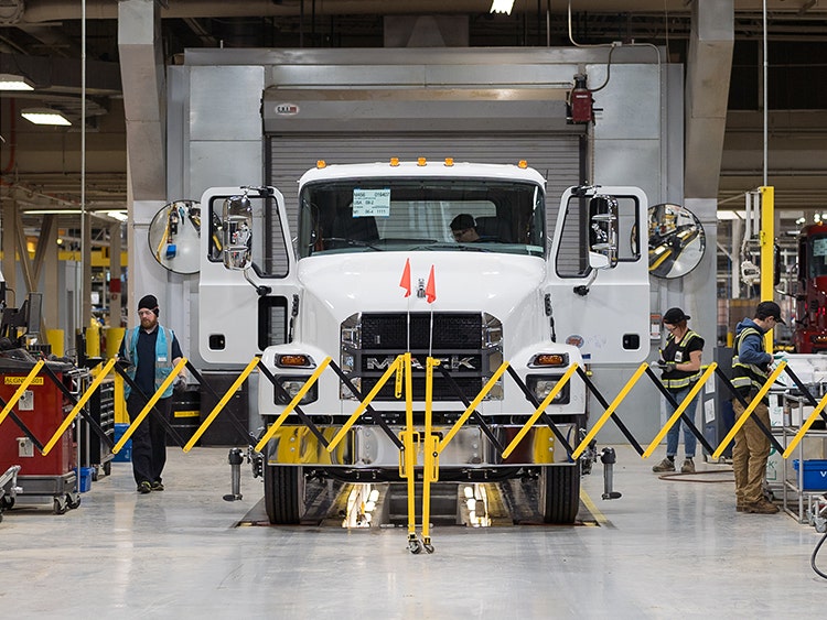 MD Series | Mack Trucks